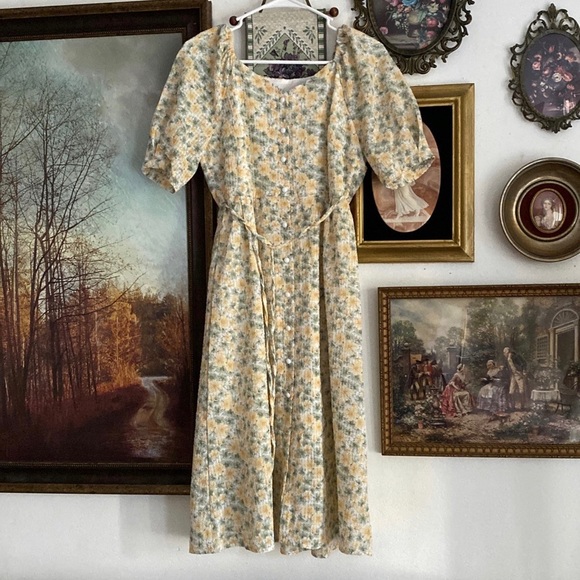 Dresses | Vintage Floral Cottagecore Dress Flower Print Grannycore Midi ...